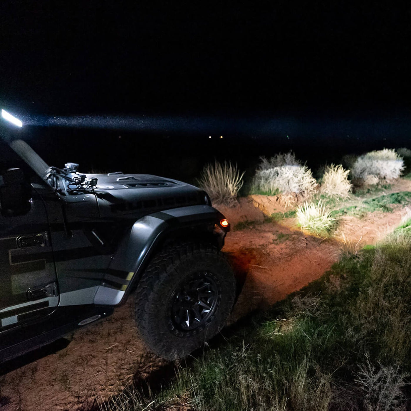 Integrated Windshield Roof LED Light Bar Jeep Wrangler JL & Gladiator ...